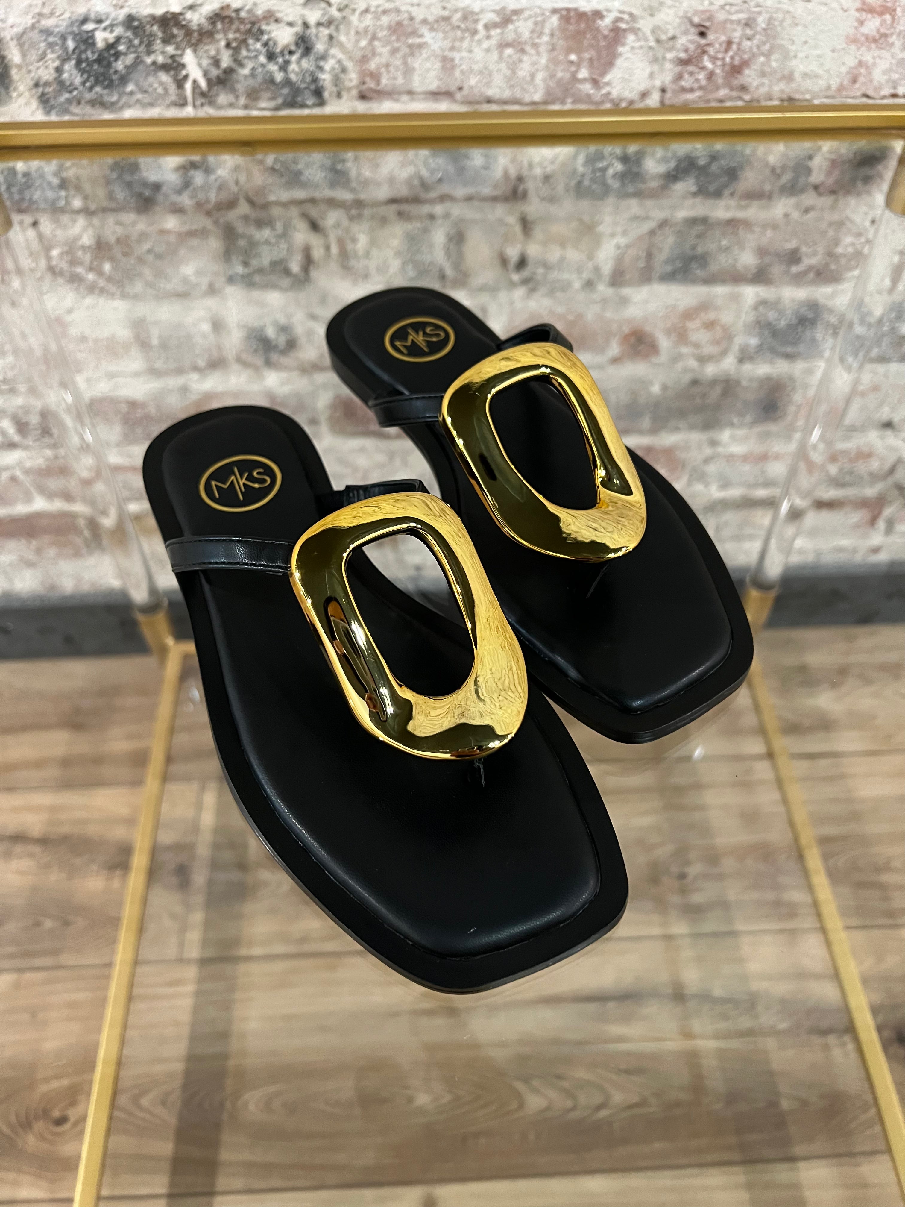 Ava Sandal – Meek